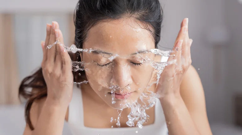 The Beauty Benefits of Carbonated Water Face Washing in Japan – Celulu.b